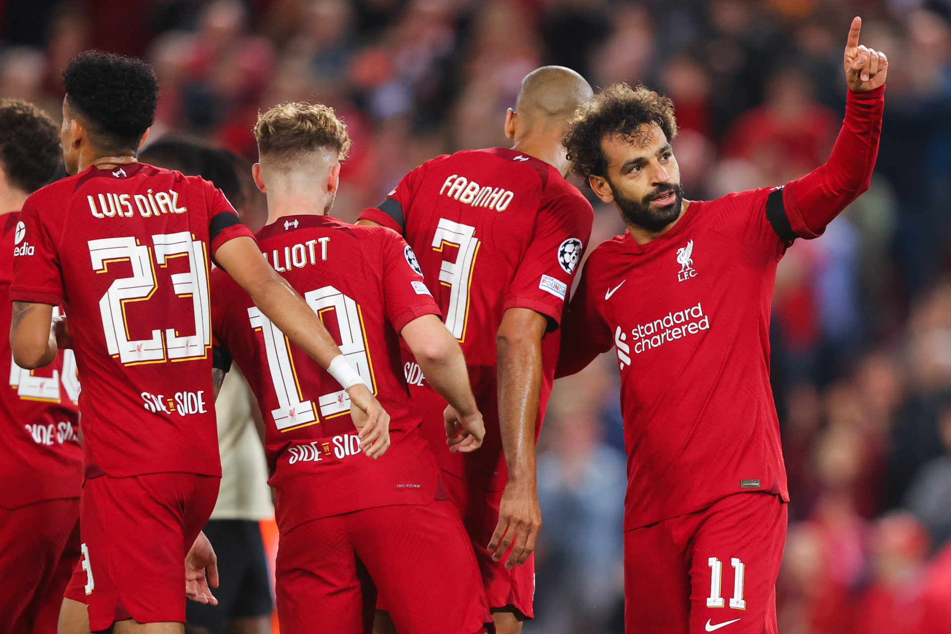 Eric Cantona applauds two Liverpool transfers, wants Man United to follow