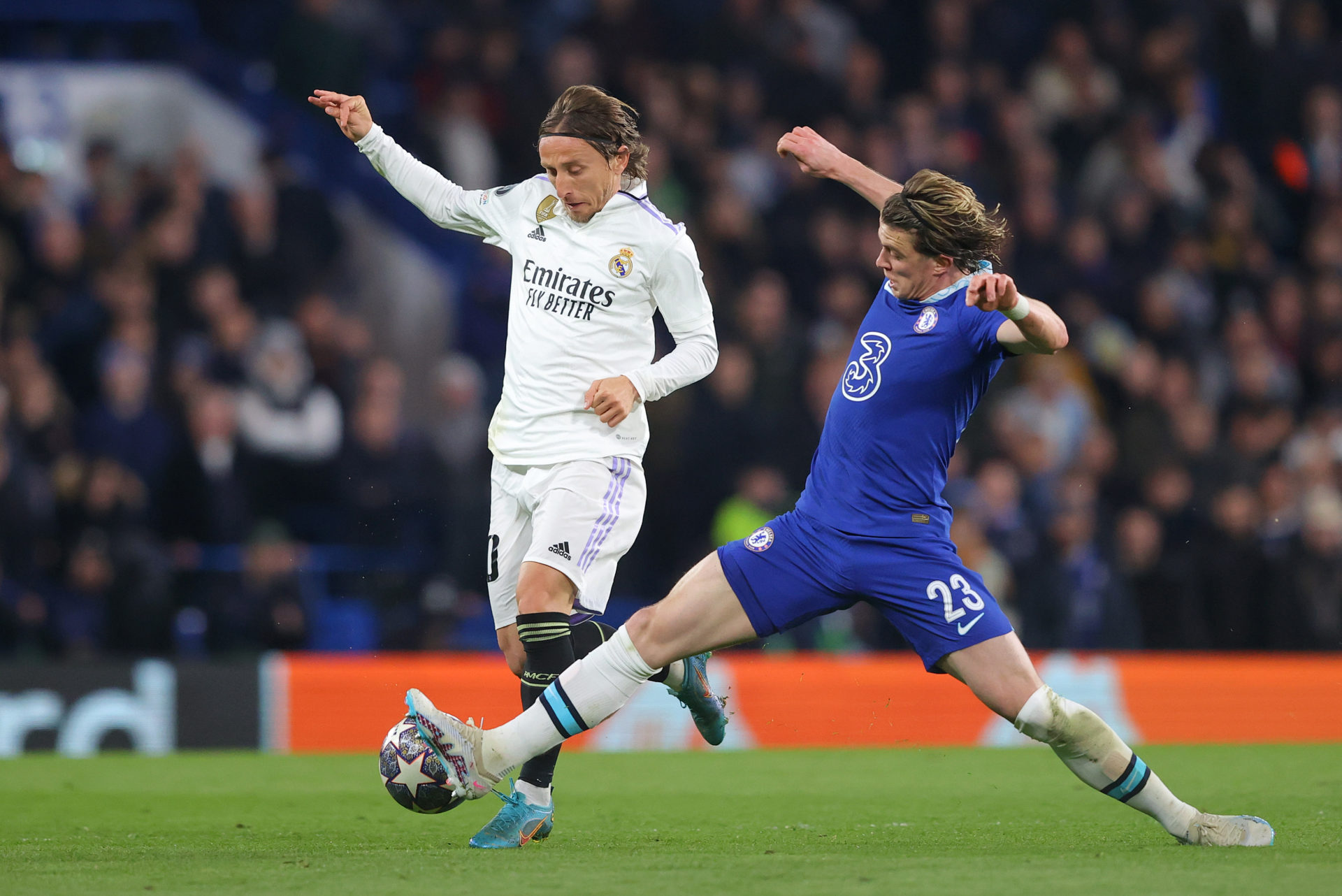 Borussia Dortmund join Liverpool in race to sign 'fantastic' England int'l