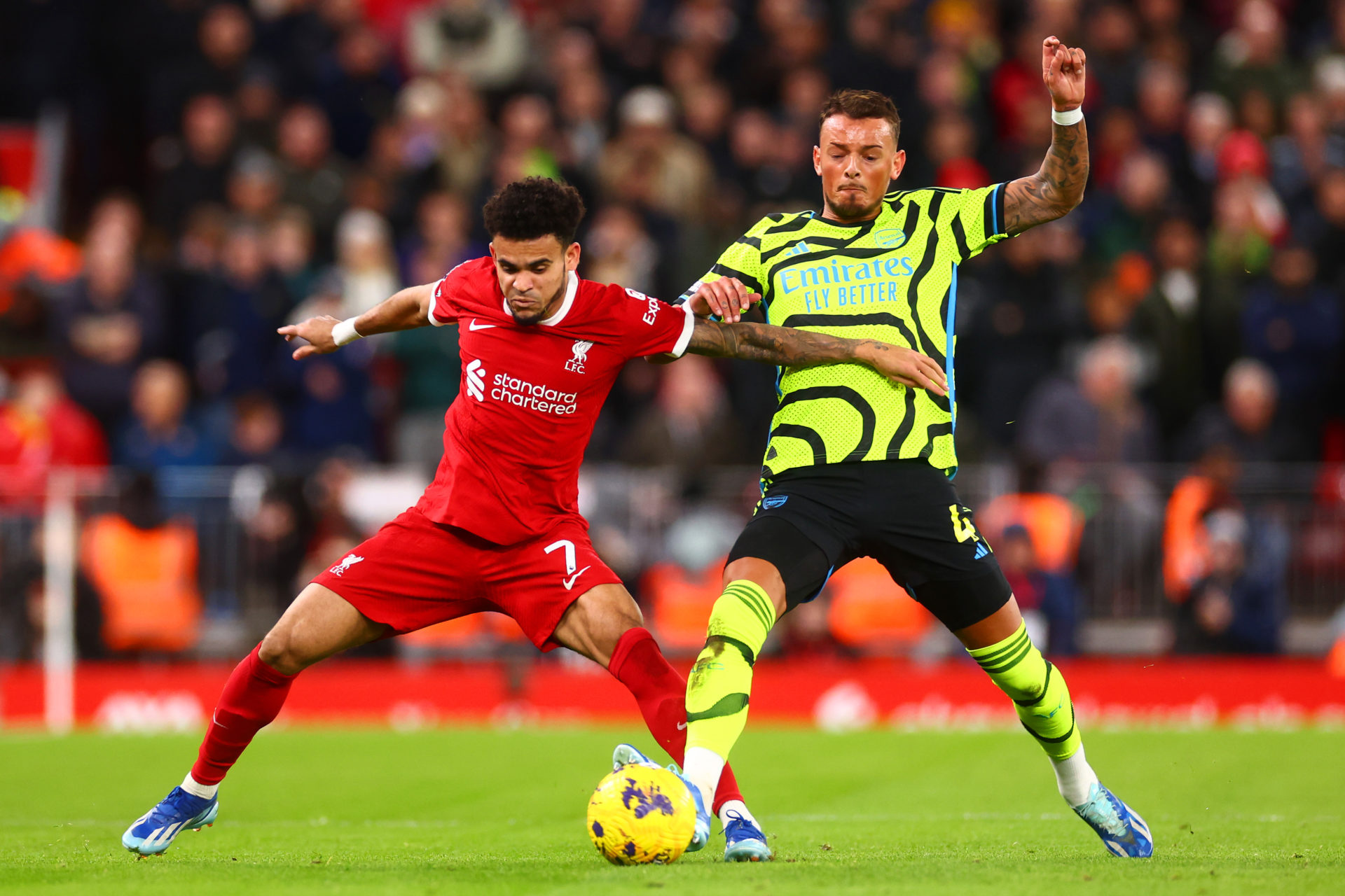David Seaman shares who he thinks will win this weekend... Liverpool or ...