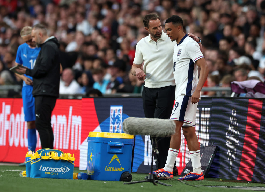 Southgate’s Alexander-Arnold stance revealed as Liverpool consider ...