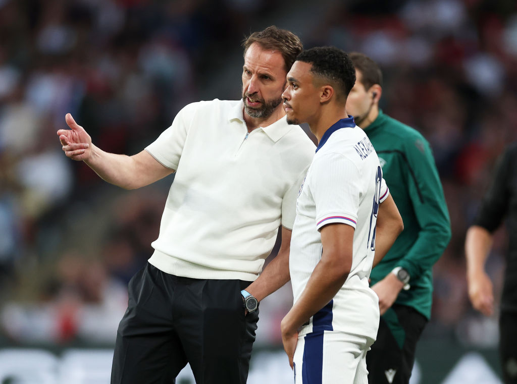 Southgate’s Alexander-Arnold stance revealed as Liverpool consider ...