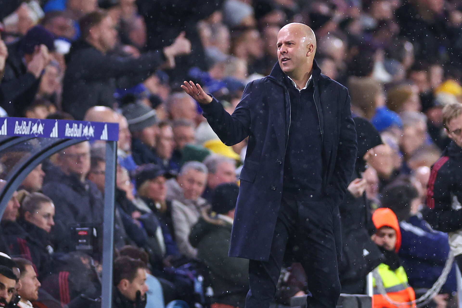 Arne Slot handed new selection dilemma as 'unbelievable' Liverpool star ...